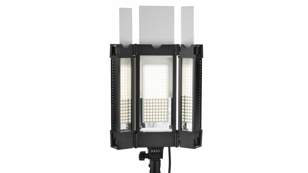 Lowel Tota LED XL Panneau Pliable – Un Projecteur Compacte - Jeff Loch ...